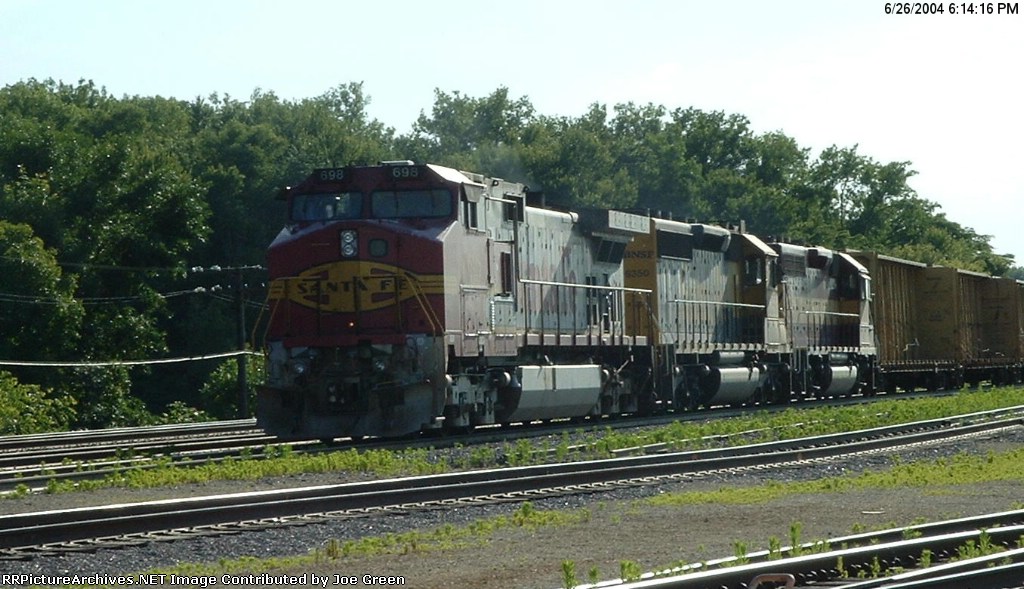 BNSF 698
